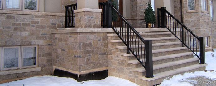Custom Aluminum Railing Installation Contractor - Maple Railings and ...